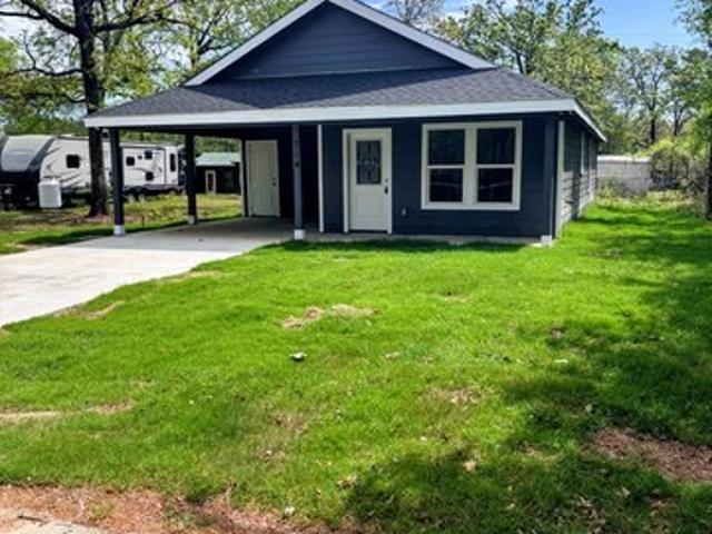 714 Cedarcrest Dr, Tool, TX 75143