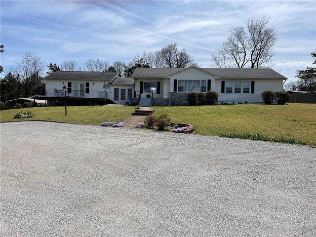 714 Circle Dr, Berryville, AR 72616
