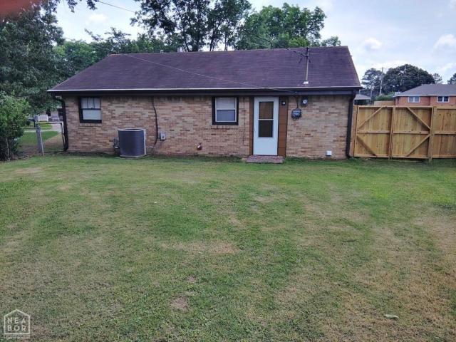 714 Crest Drive