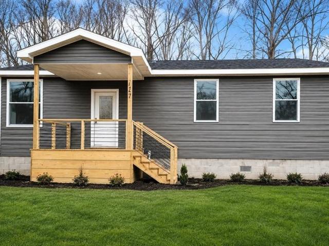 714 Bluewater Ct, Monticello, IN 47960