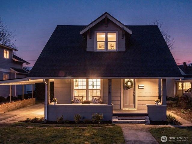 714 G St, Centralia, WA 98531