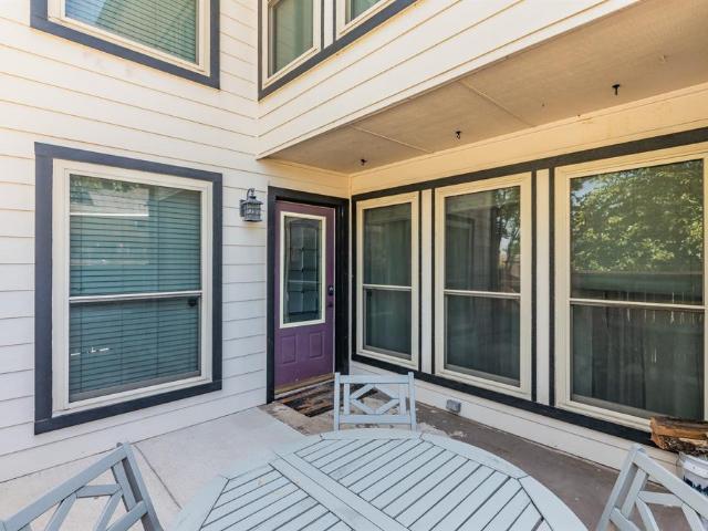 714 E Wall Street # 106