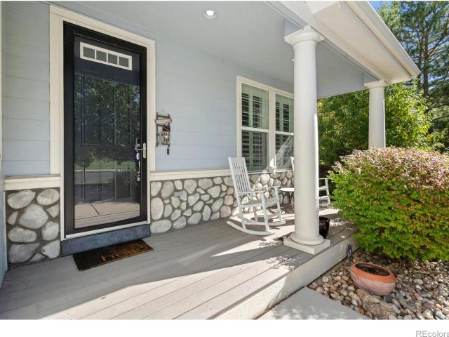 714 Fairbourne Way