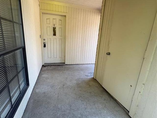 714 Hillcrest
