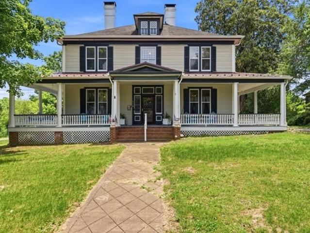 714 Longwood Ave, Bedford, VA 24523