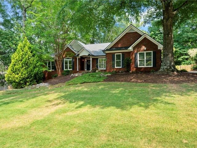 714 Lakeglen Drive, Suwanee, US, GA