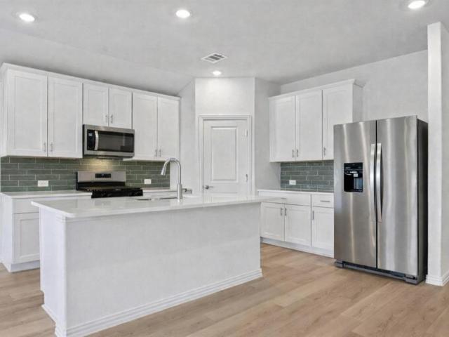 714 Leavenworth Drive