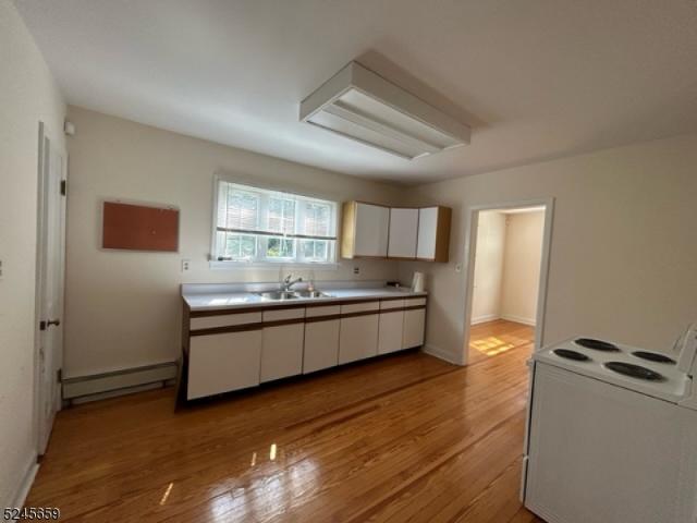 714 Milford Warren Glen Rd