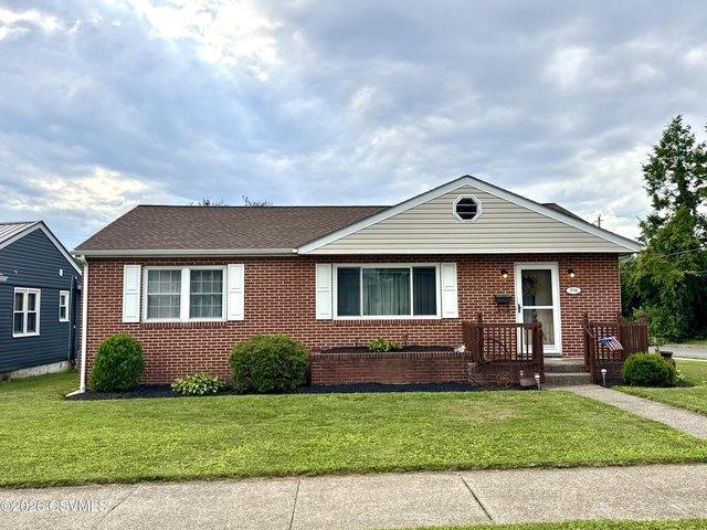 714 N 10th St, Selinsgrove, PA 17870