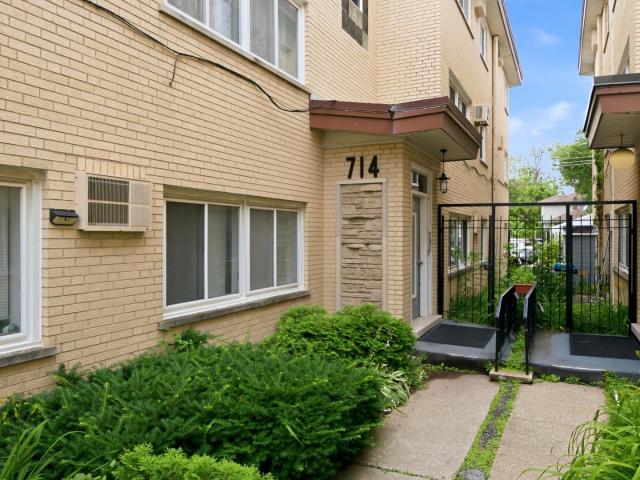 714 N Austin Boulevard # 202