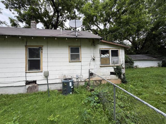714 N Farmer Avenue