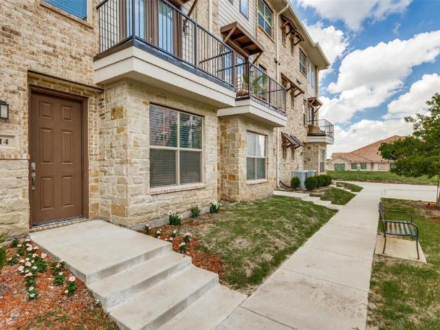 714 N Plano Road