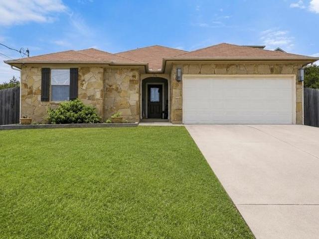 714 Newport Dr, Spicewood, TX 78669