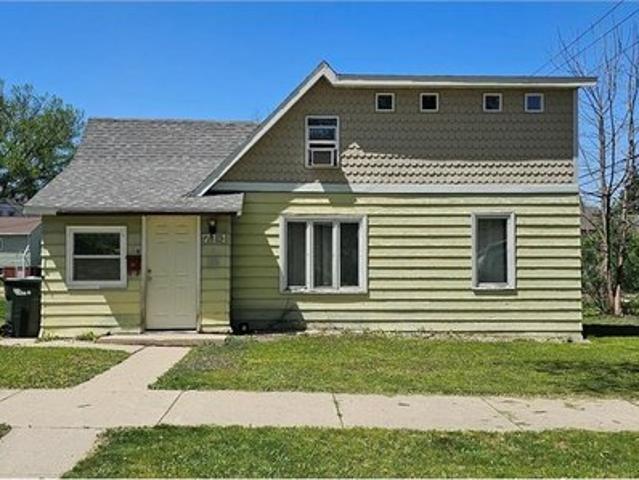 714 S Oak St, Fergus Falls, MN 56537