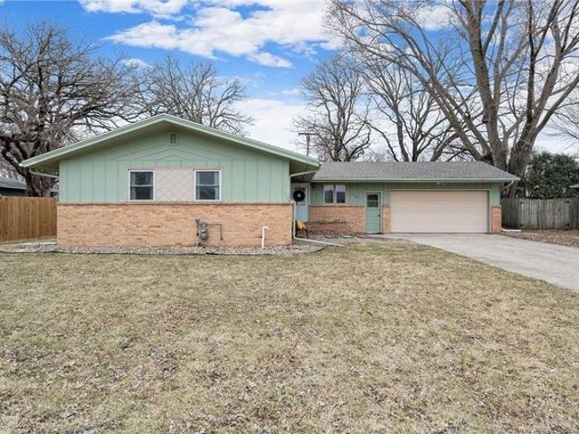 714 South St, Owatonna, MN 55060