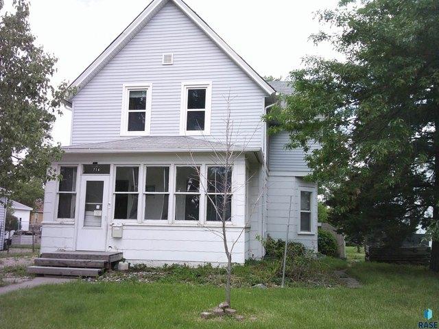 714 SW 3rd Ave, Aberdeen, SD 57041