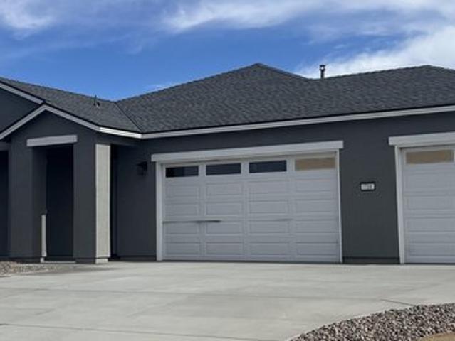 714 Rose Ln, Fernley, NV 89408