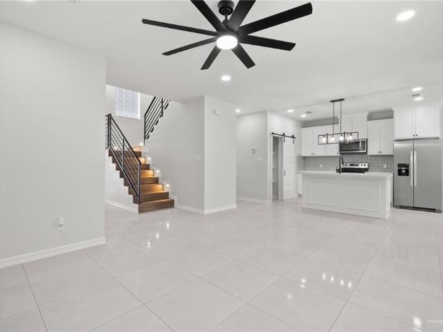 714 W Seminole Avenue