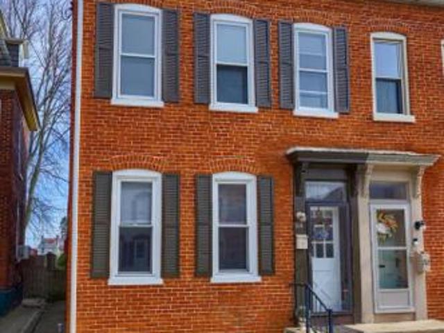 714 Walnut St, Columbia, PA 17512