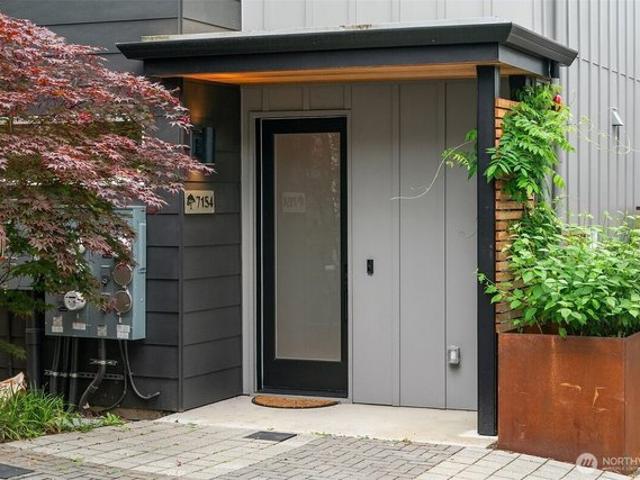 7154 44th Ave S, Seattle, WA 98118