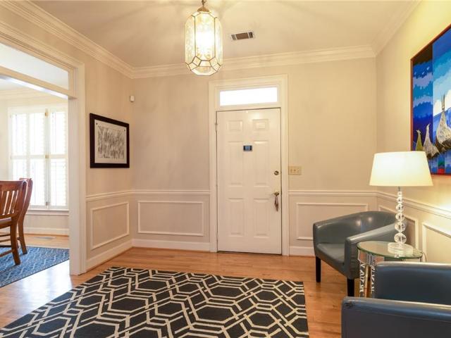 7155 Roswell Road 42