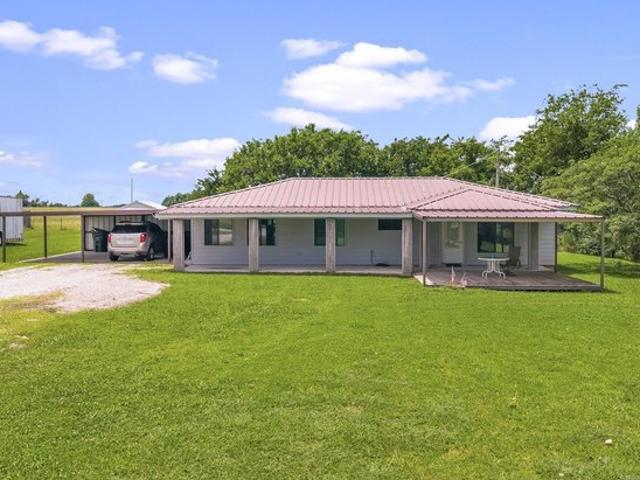 7157 Meridian Rd, Lone Grove, OK 73401