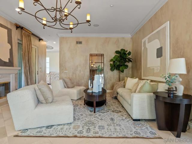 7157 Fay Ave, La Jolla, CA 92037 | MLS #260017