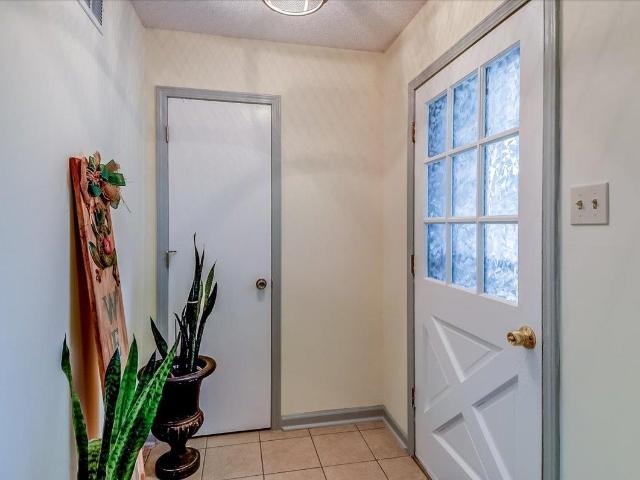 7157 lamesa ln