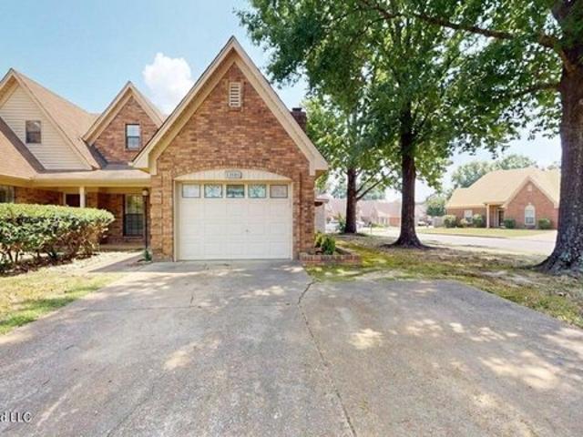 7158 Greenbriar Dr, Southaven, MS 38671