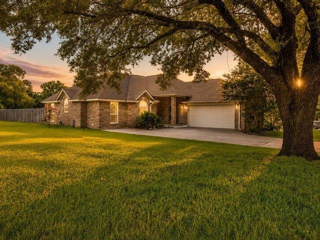 7158 Lakeshore Ln, Willis, TX 77318