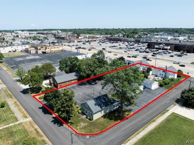 7158 Transit Rd Road