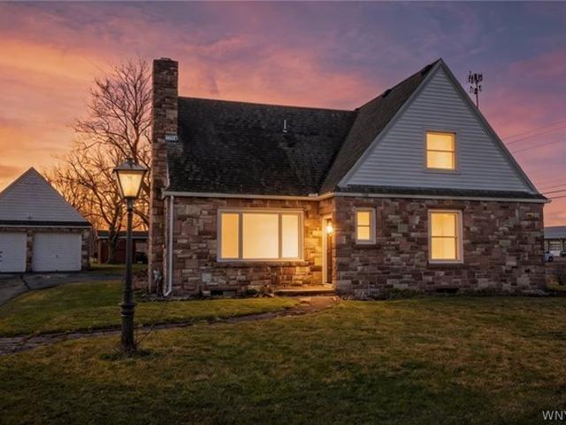 7158 W Main Rd, Le Roy, NY 14482