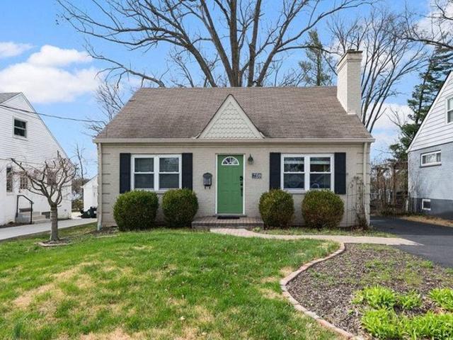 7159 Hosbrook Rd, Cincinnati, OH 45243