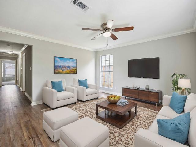 7150 Mobud Dr, Houston, TX 77074 | MLS #56645 | Compass