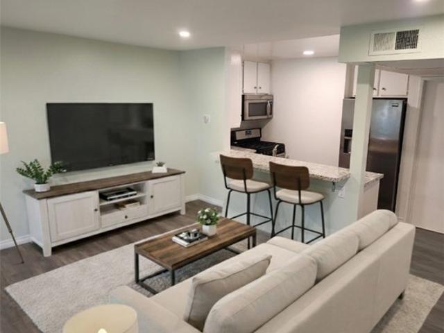 7150 Carlson Cir Unit 65, Canoga Park, CA 91303