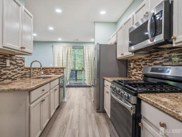 7151 Elm Court