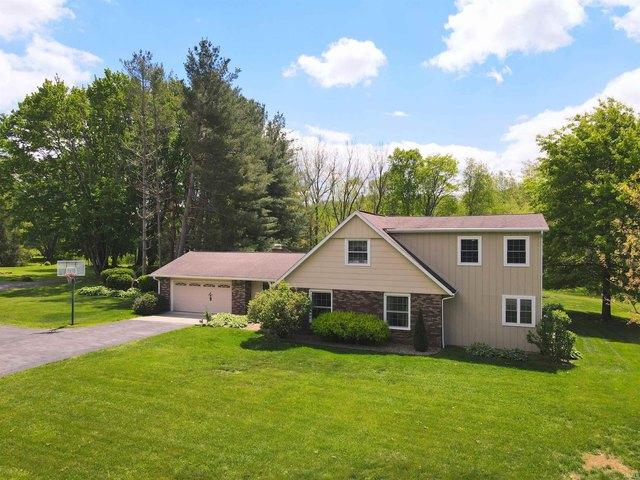 7151 W Cavewood Ct, Bloomington, IN 47403