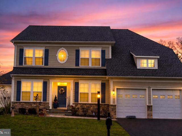 7153 Comrie Ct, Warrenton, VA 20187 | MLS #VAFQ2021 | Compass