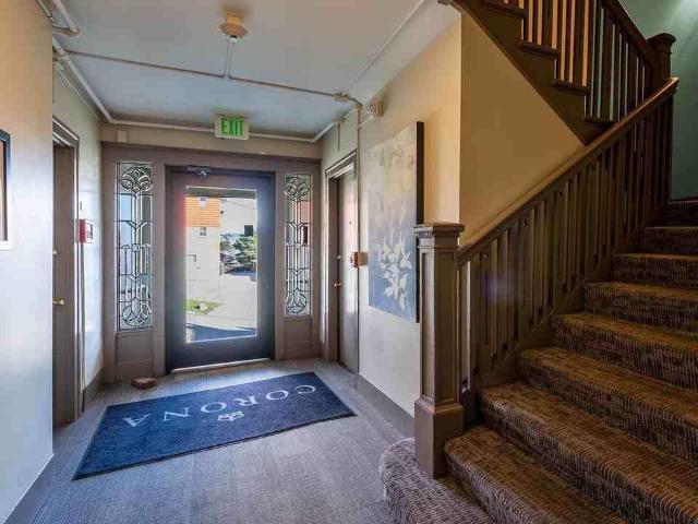 715 2nd Ave N Studio Apartment for Rent at 715 2nd Ave N, Seattle, WA 98109 Lower Queen Anne
