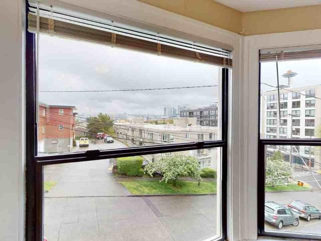 715 2nd Ave N Studio Apartment for Rent at 715 2nd Ave N, Seattle, WA 98109 Lower Queen Anne