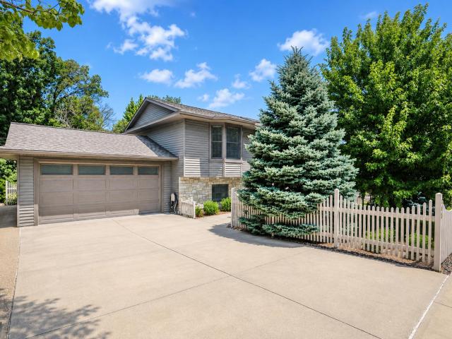 715 36th Street SW