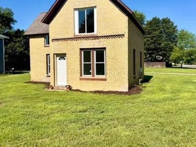 715 5th St NE, Little Falls, MN 56345