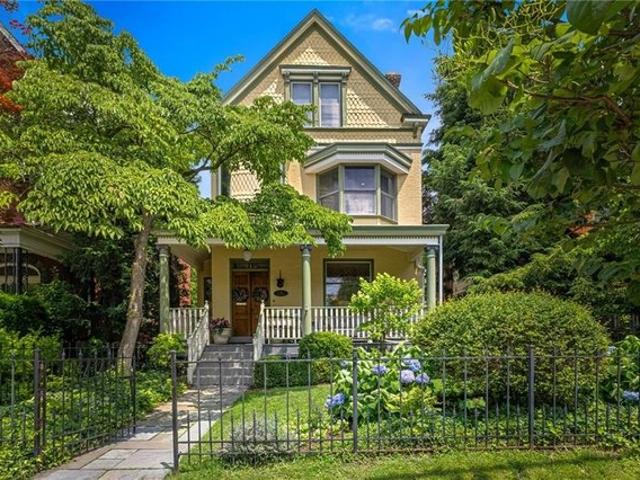715 College St, Pittsburgh, PA 15232