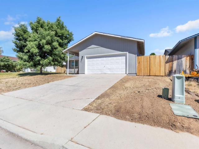 715 Cameron Way
