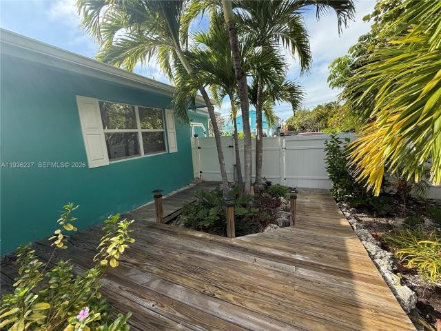 715 Caribbean Dr E, Lower Keys, FL 33042 | MLS #A11936 | Compass
