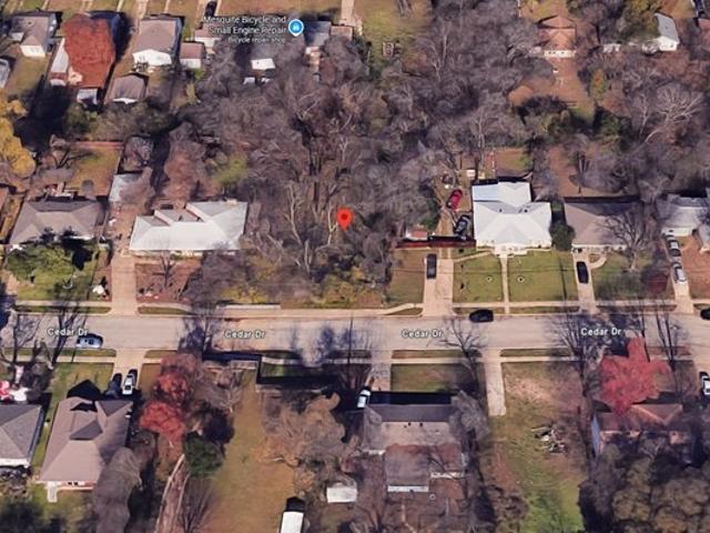 715 Cedar Dr, Mesquite, TX 75149