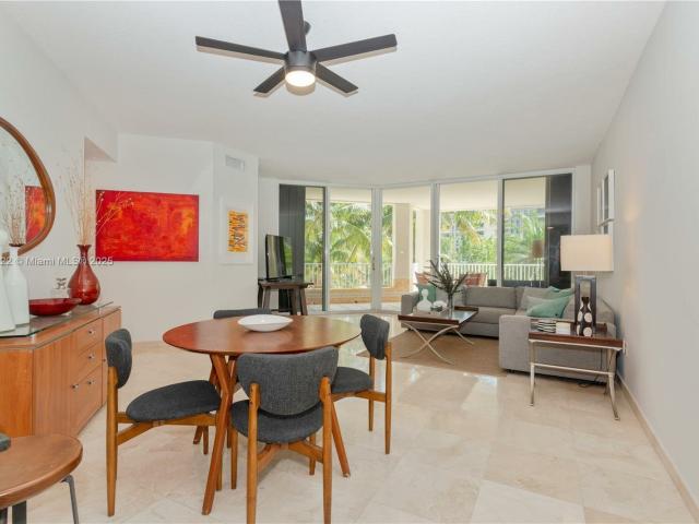 715 Crandon Blvd Unit 306, Key Biscayne, US, FL