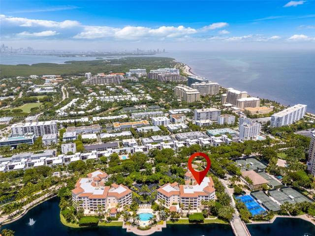 715 Crandon Blvd # 5, Key Biscayne FL 33149 #PH 5 Key Biscayne