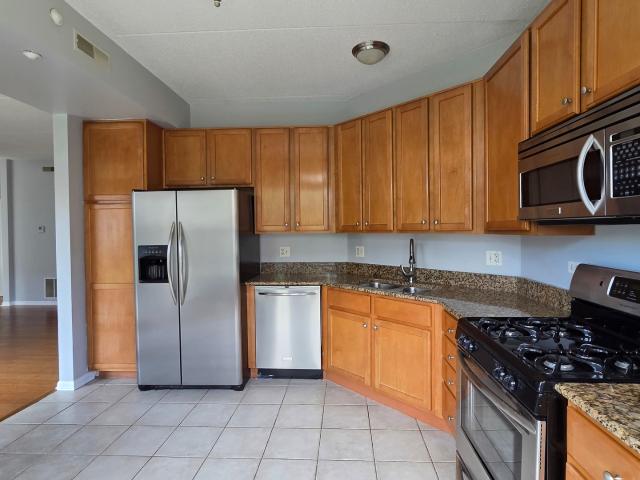 715 Astor Lane # 401