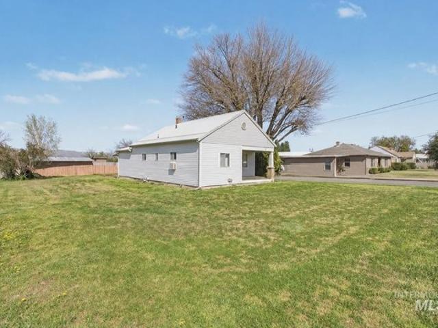 715 Bryden Ave, Lewiston, ID 83501